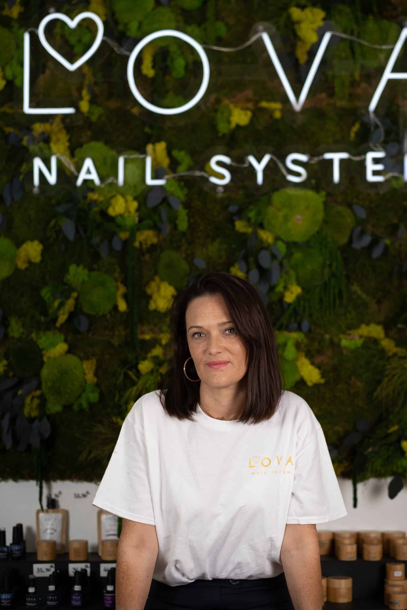 Aurélie - Lova Nail System