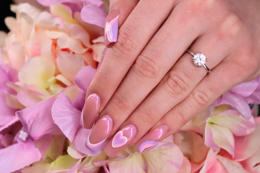 Pose groovy - Lova Nail System